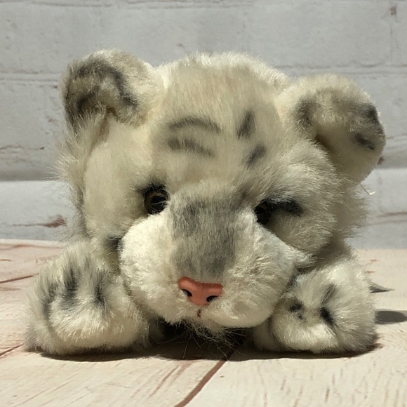 Russ Caress Soft Pets | Toys | Vintage Russ Caress Soft Pets White ...